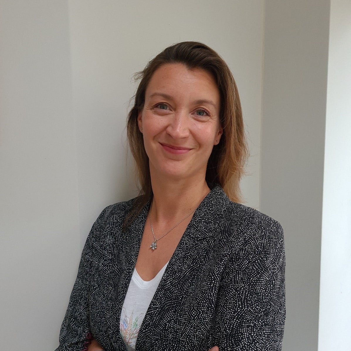 Emmanuelle Parr | Bond