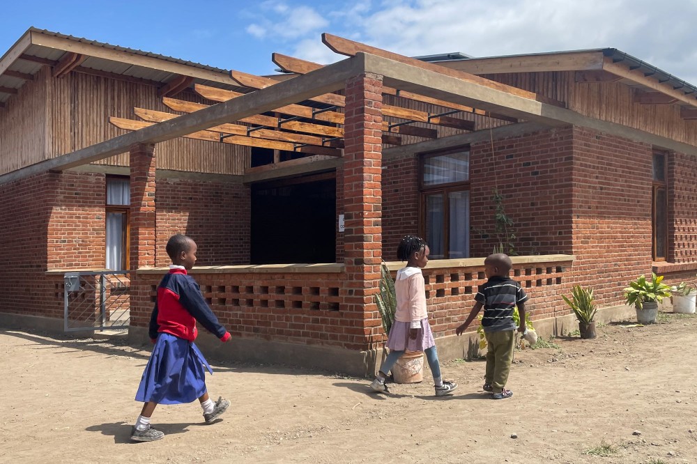 Building better futures together: delivering sustainable buildings with ...